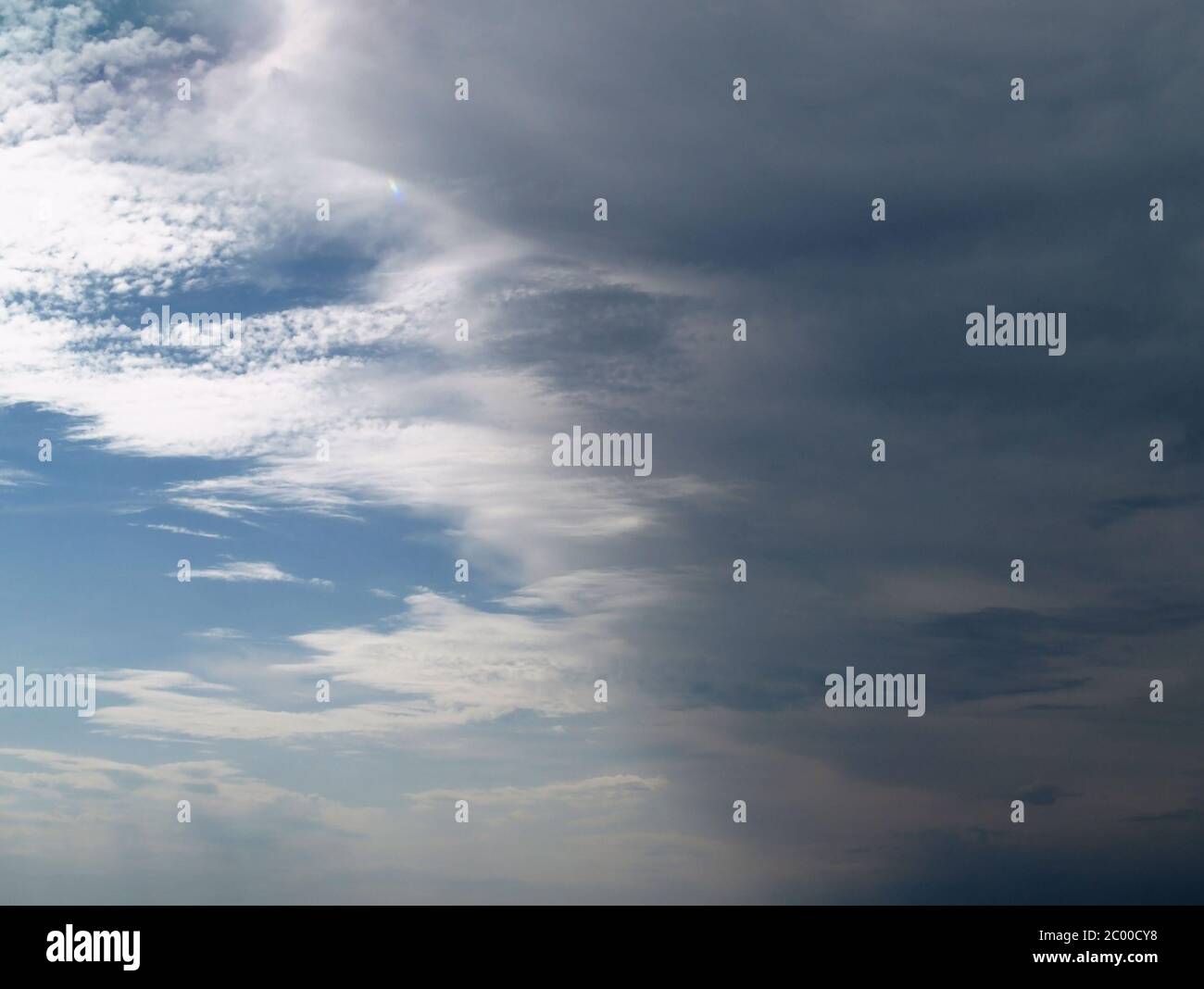 Rainy cloud hi-res stock photography and images - Alamy