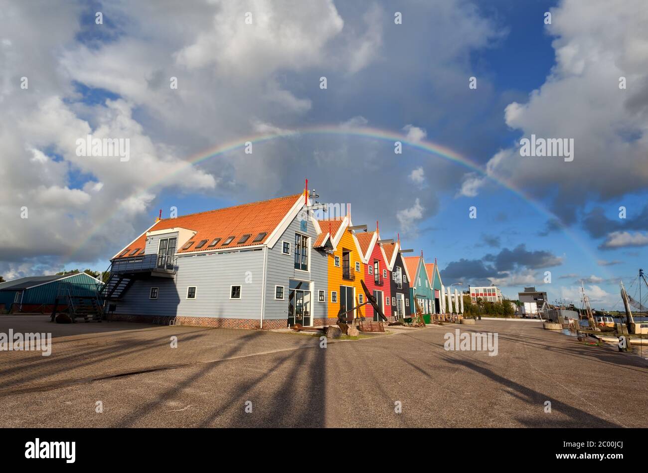 Big rainbow hi-res stock photography and images - Alamy