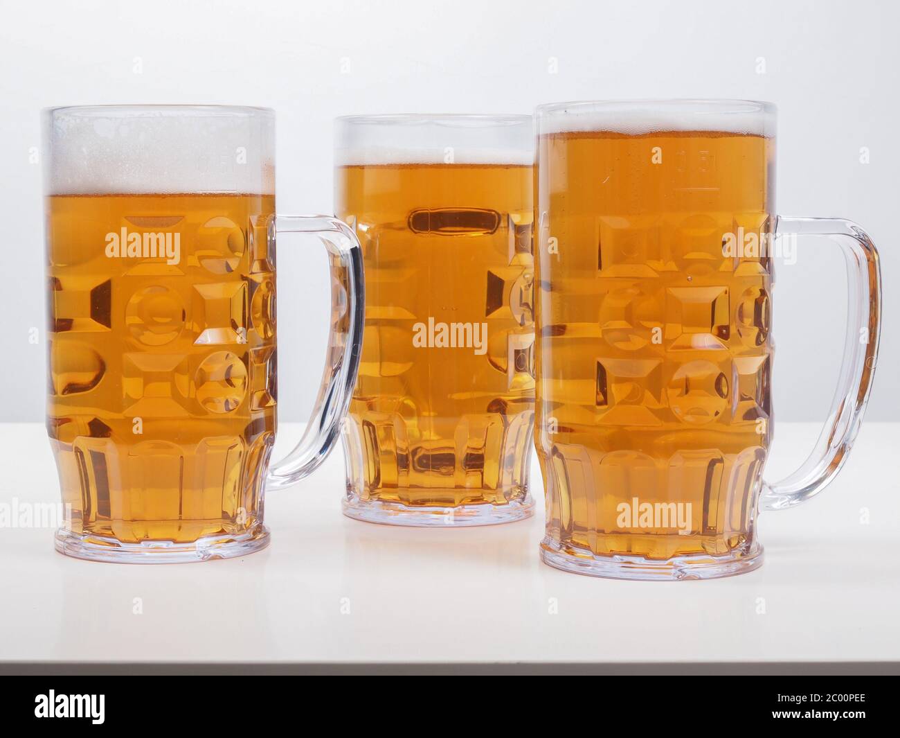 Cerveza ale lager alcohol hi-res stock photography and images - Alamy