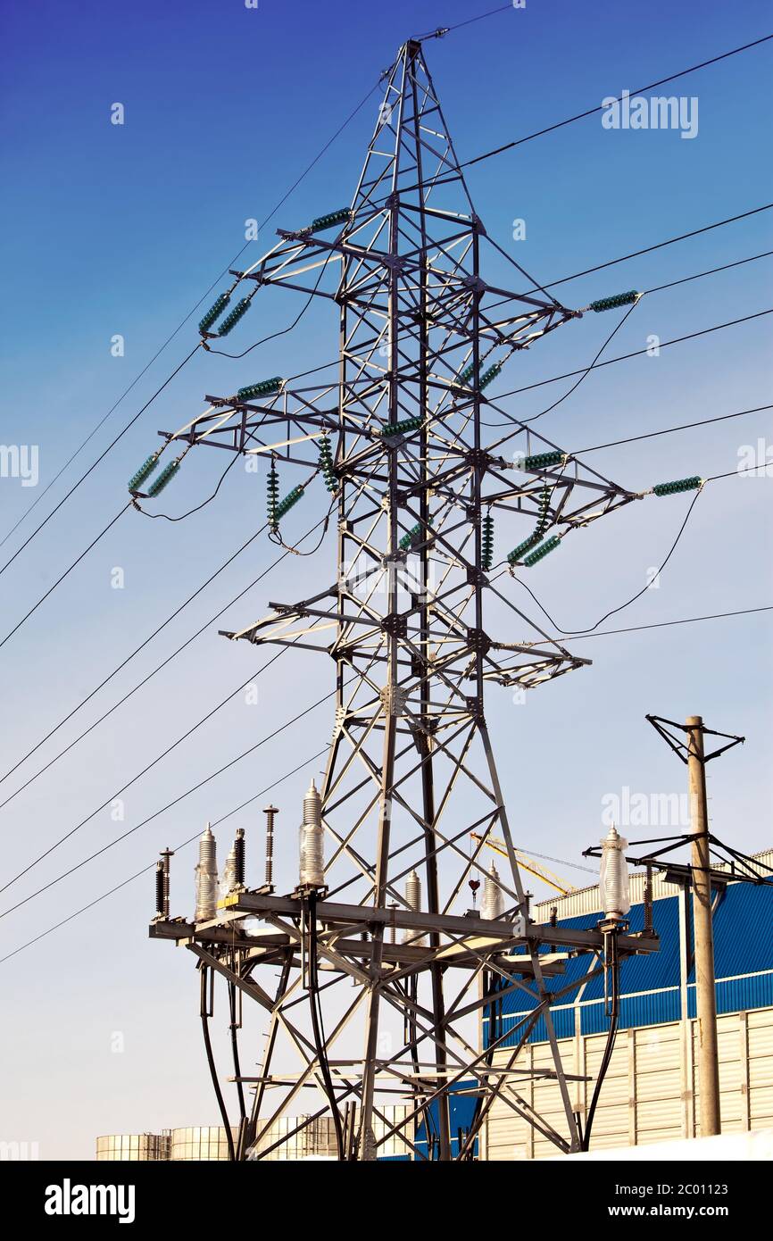 Electricity transmission line hi-res stock photography and images - Alamy