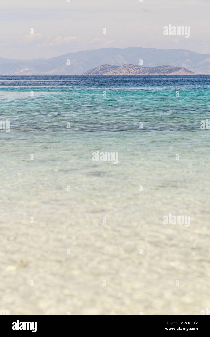 Peaceful sea hi-res stock photography and images - Alamy