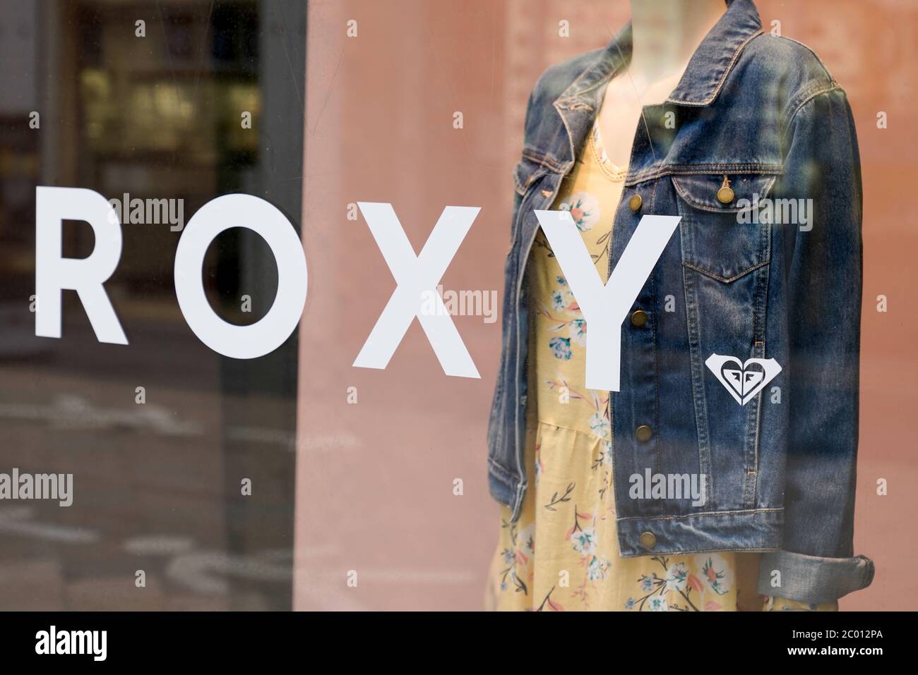 Roxy logo hi-res stock photography and images - Alamy