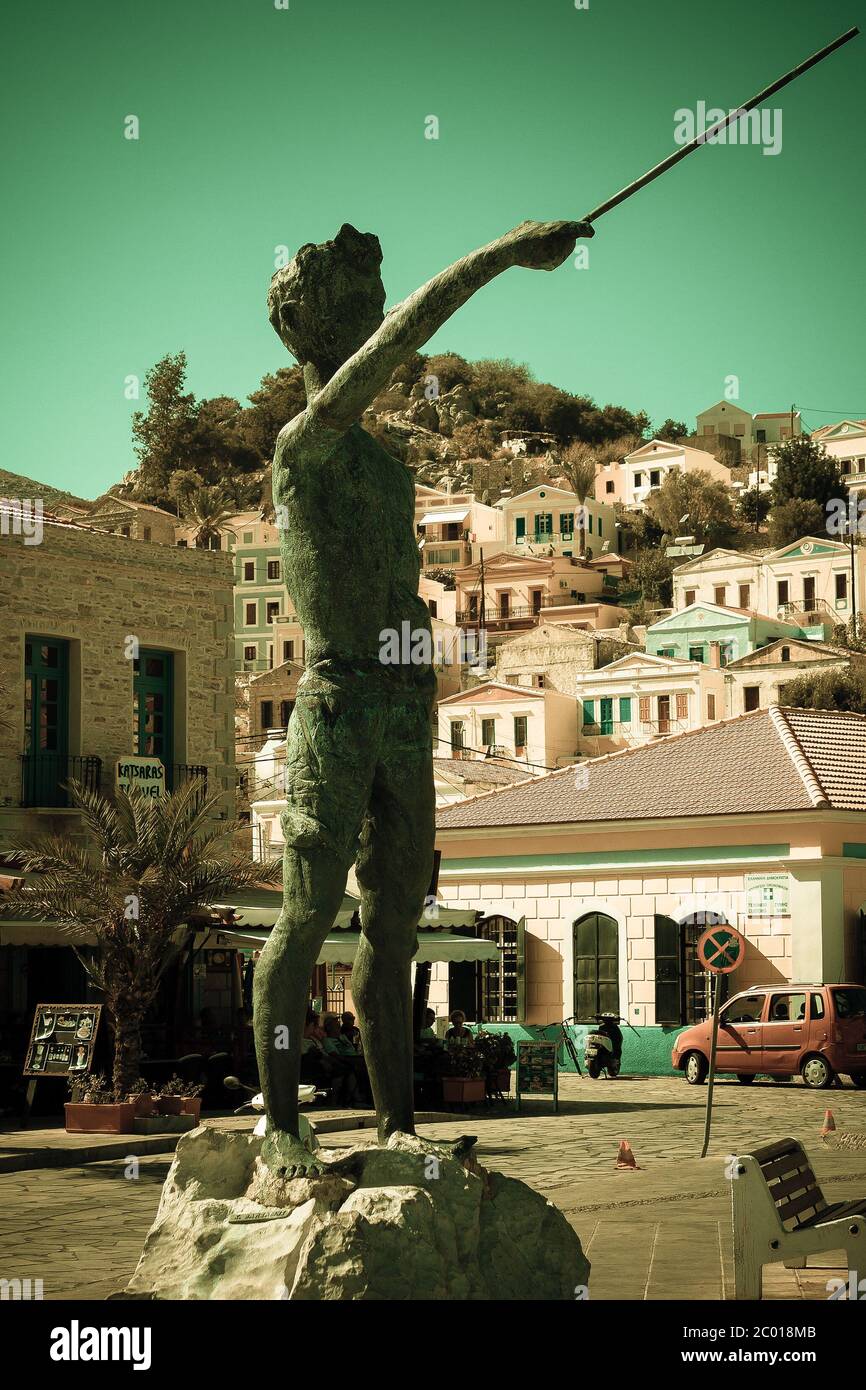 Shaping statue hi-res stock photography and images - Alamy