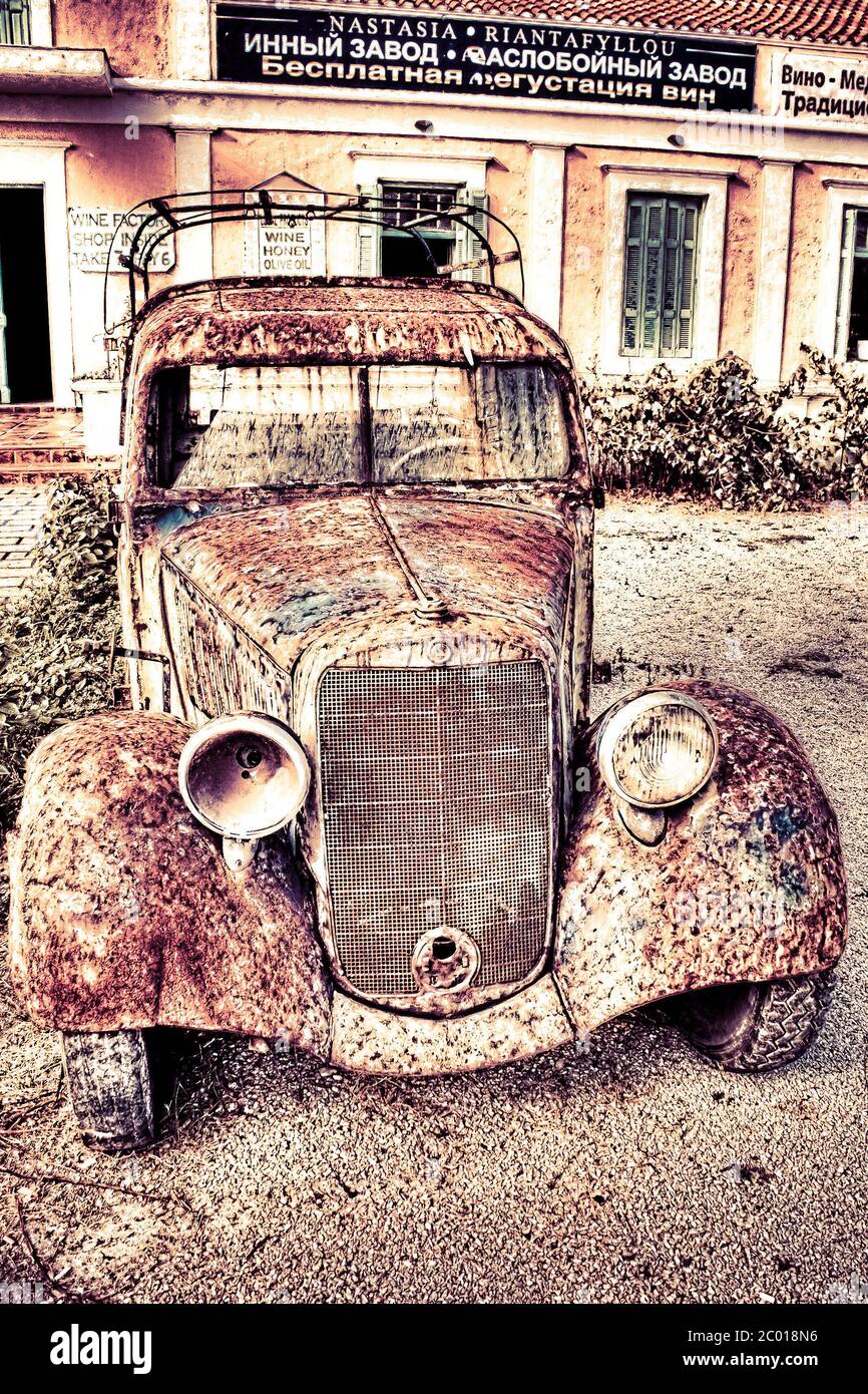Rusty Pick Up Stock Photo - Alamy