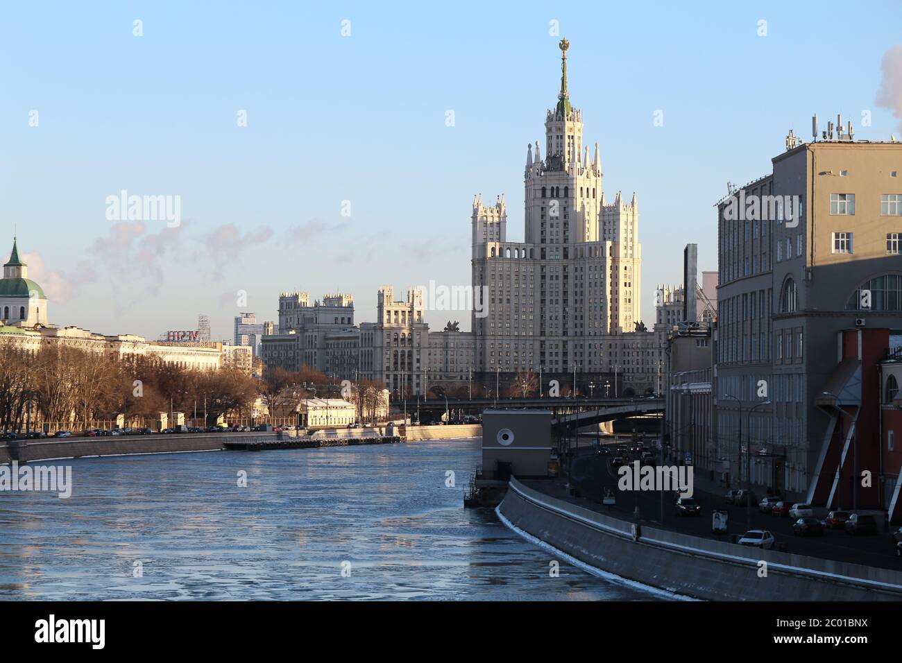 Embankment building hi-res stock photography and images - Alamy