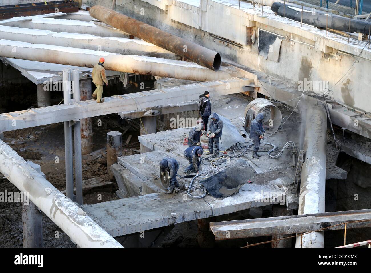 workers at a construction site Stock Photo - Alamy