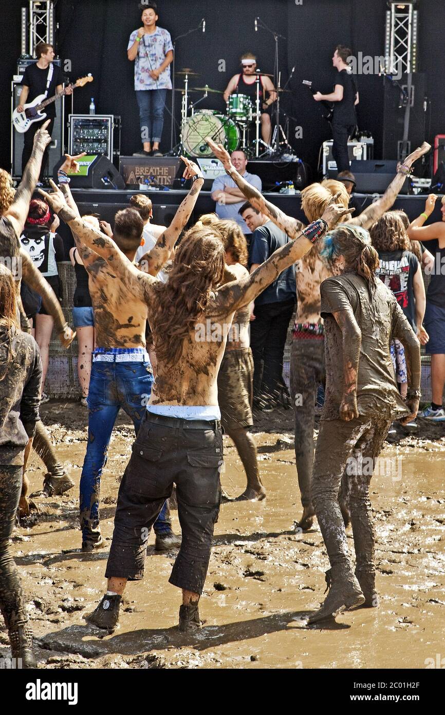 Daytime concert hi-res stock photography and images - Alamy