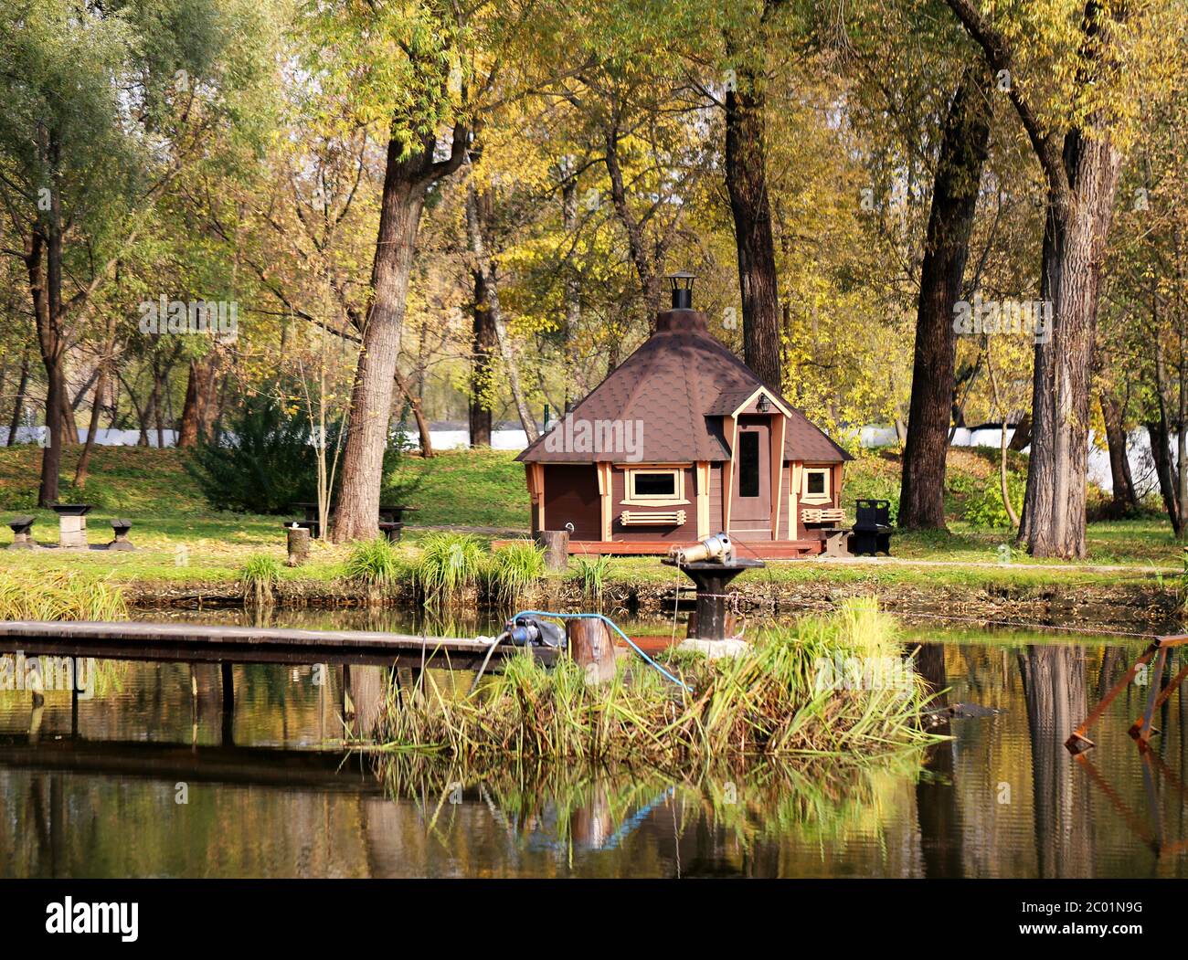 house near the water Stock Photo - Alamy