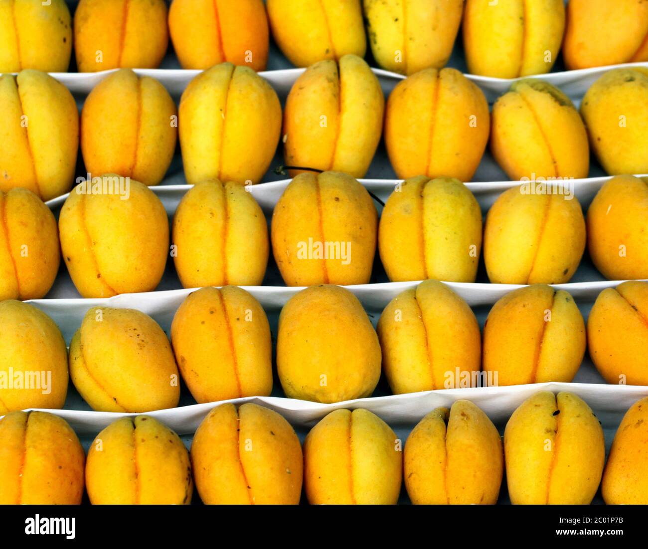 texture of peaches photographed Stock Photo - Alamy