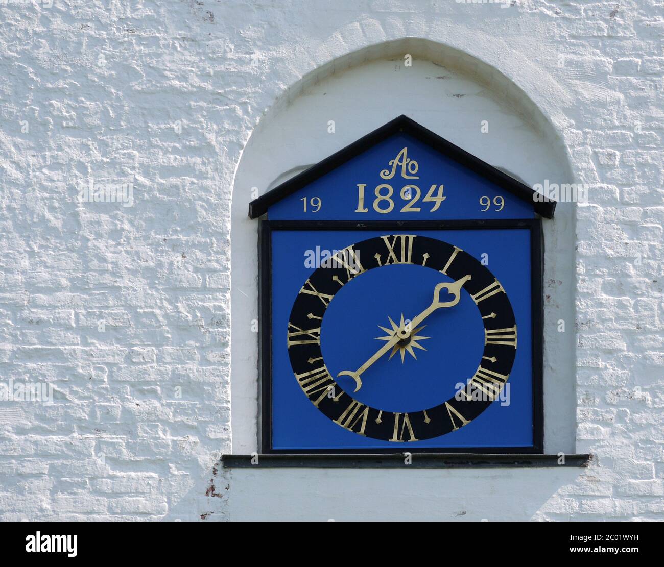 Clock on a church hi-res stock photography and images - Alamy