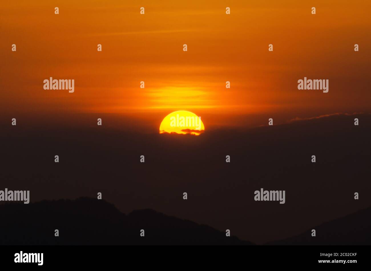Beautiful red sun Stock Photo - Alamy