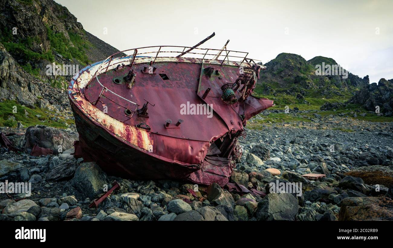 Shipwreck arctic hi-res stock photography and images - Alamy