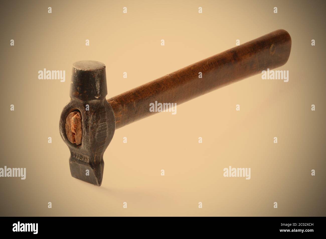Hammer wooden handle hi-res stock photography and images - Alamy