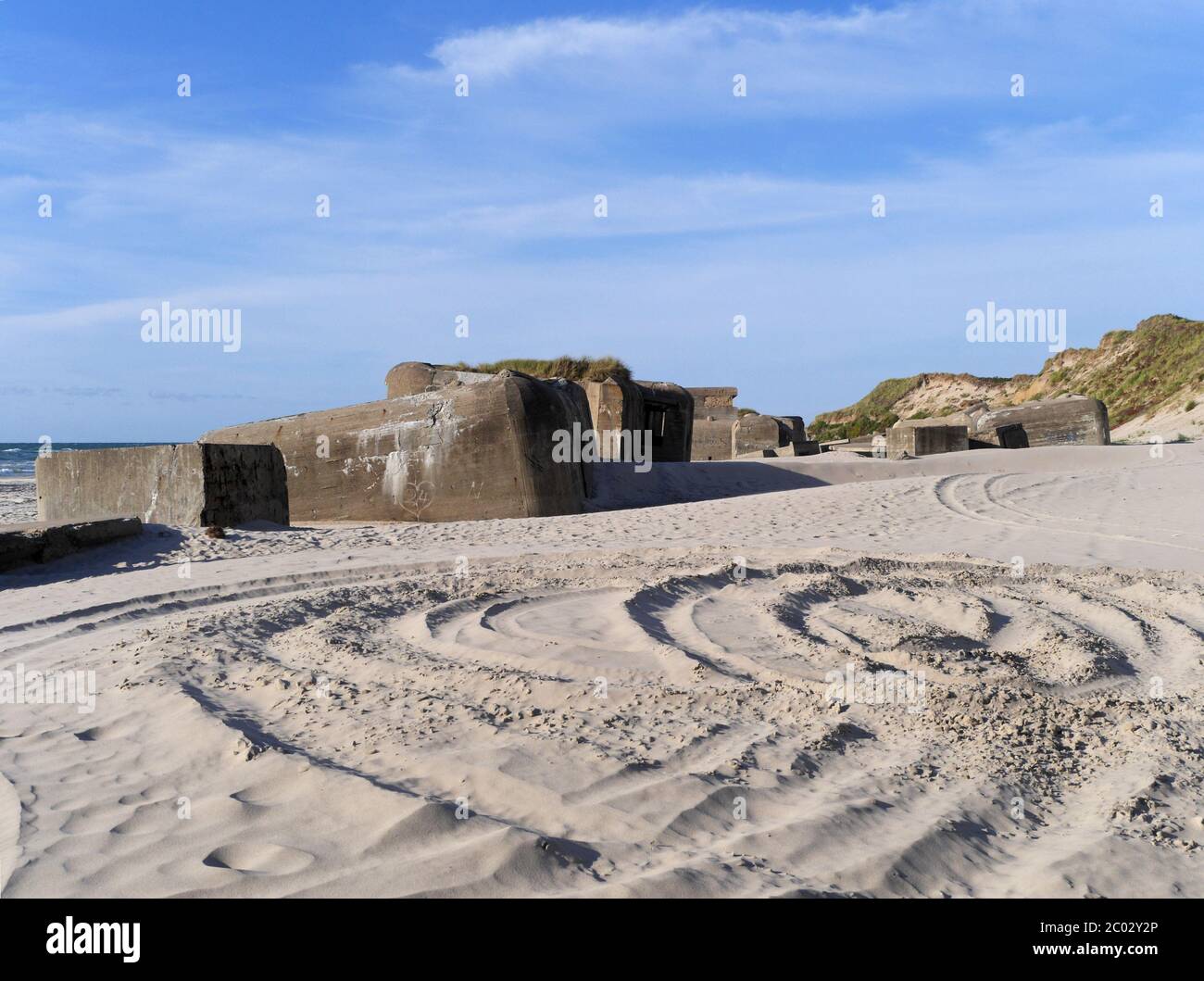 Bunkers atlantic wall hi-res stock photography and images - Alamy