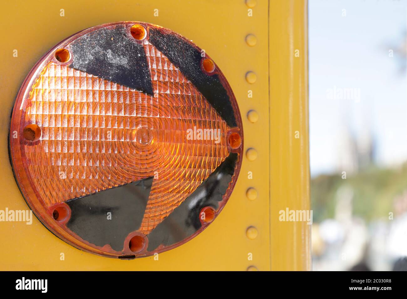 American school bus rear view hi-res stock photography and images - Alamy