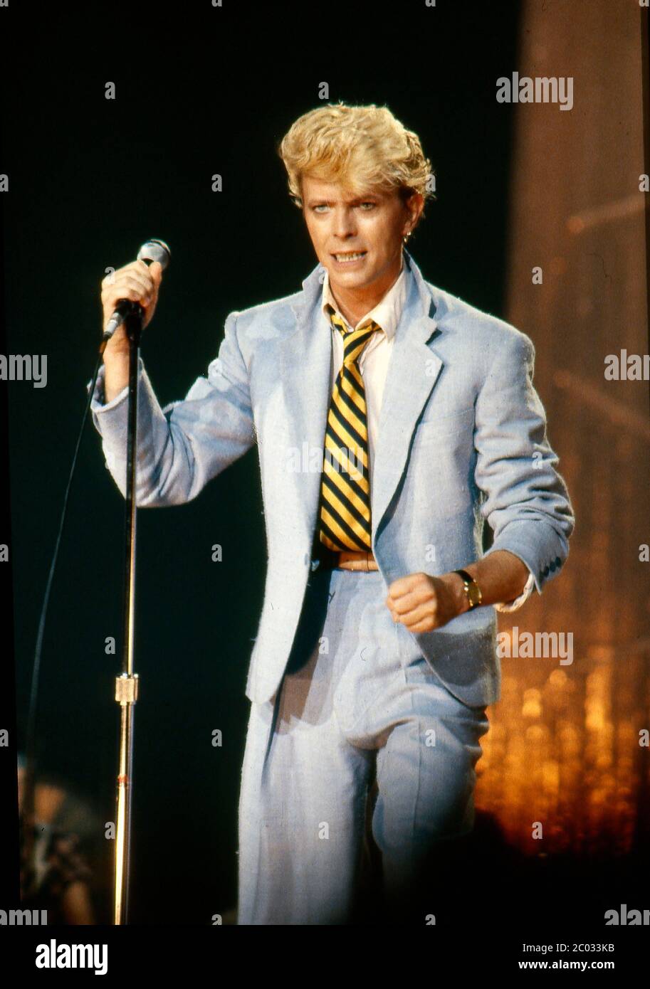 David Bowie kicking off his Serious Moonlight Tour with a warm-up gig ...