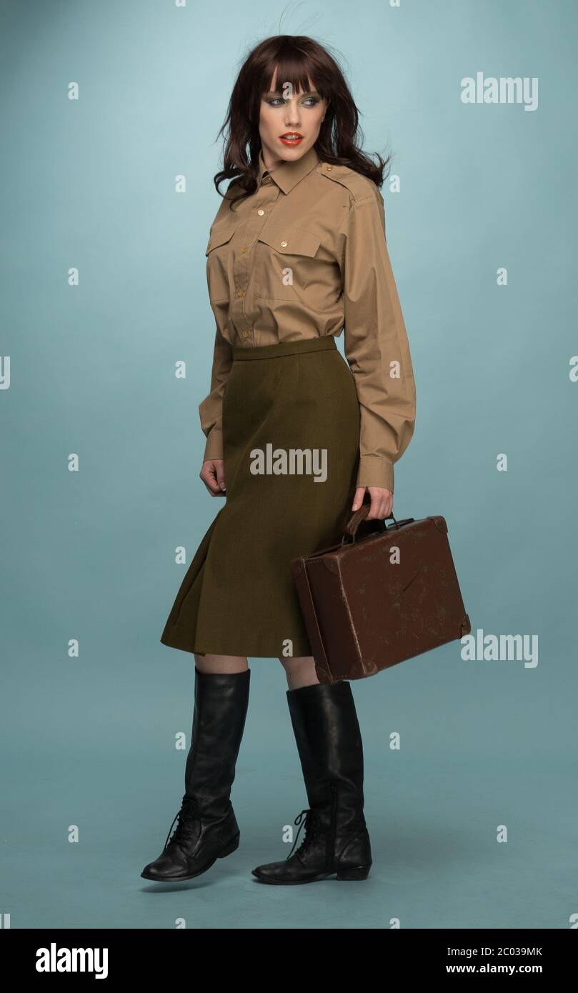 Suit case hi-res stock photography and images - Alamy