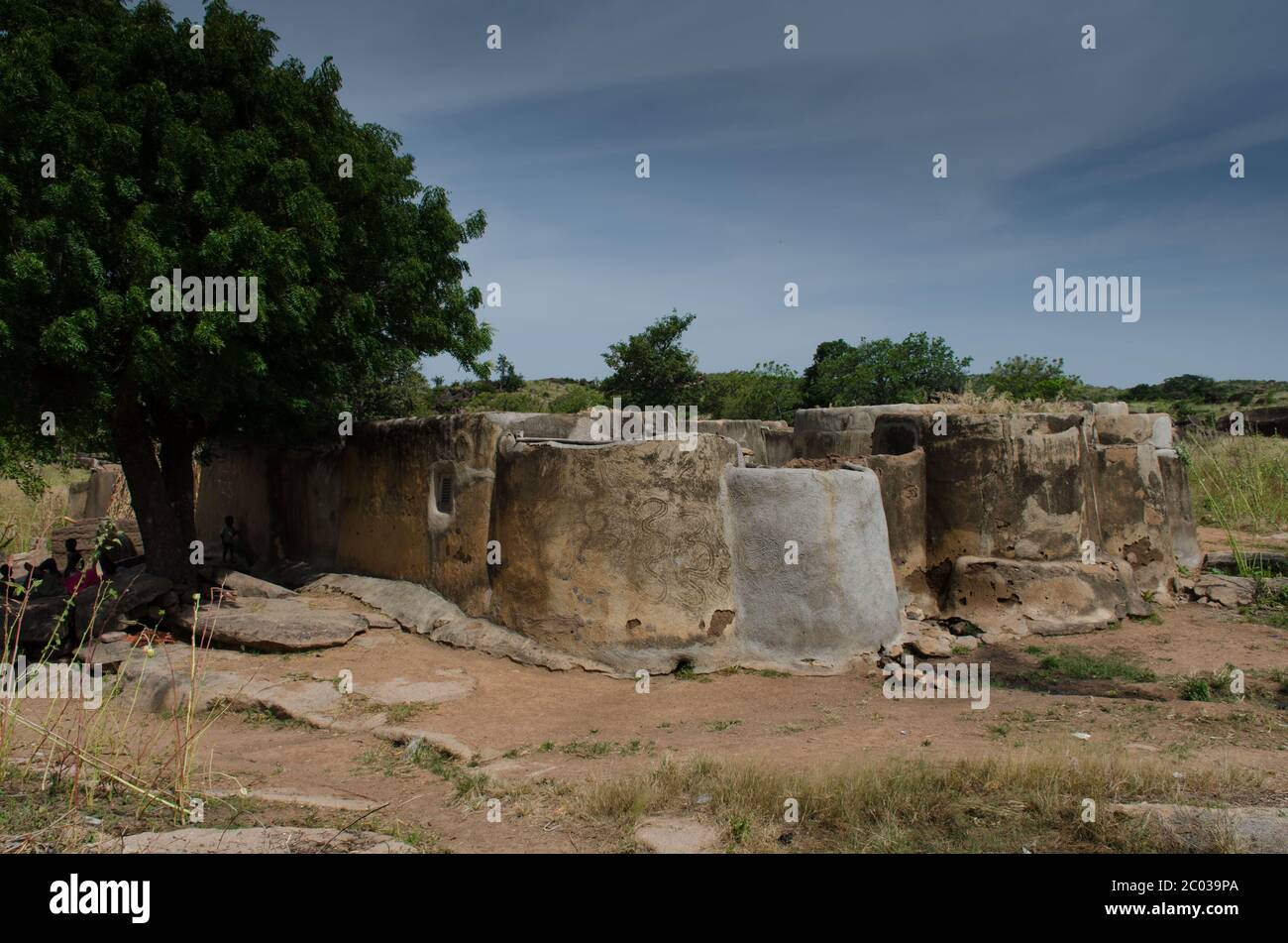 Tenzug, Northern Ghana - fortified village Stock Photo - Alamy