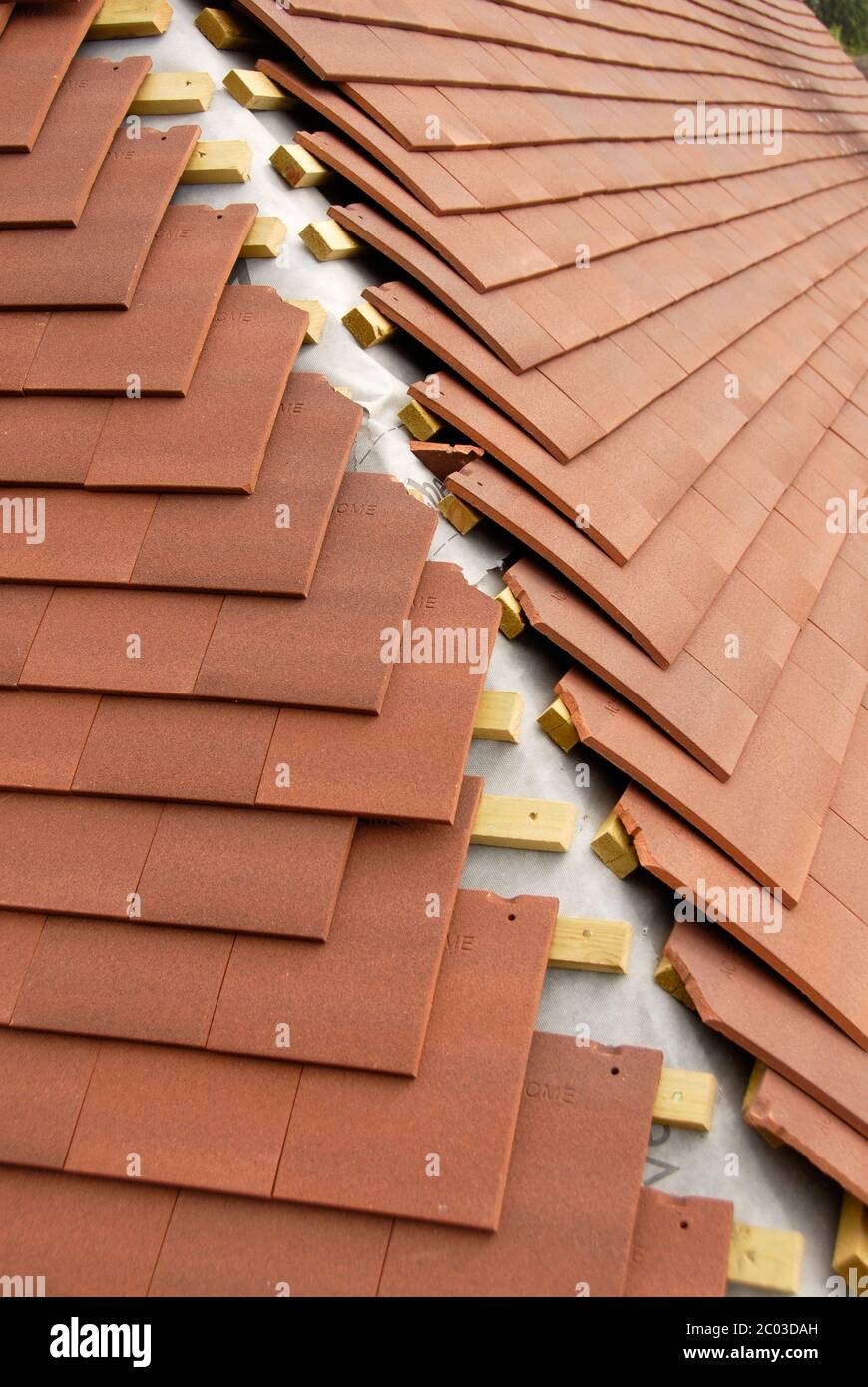 Exposed roof corner hi-res stock photography and images - Alamy