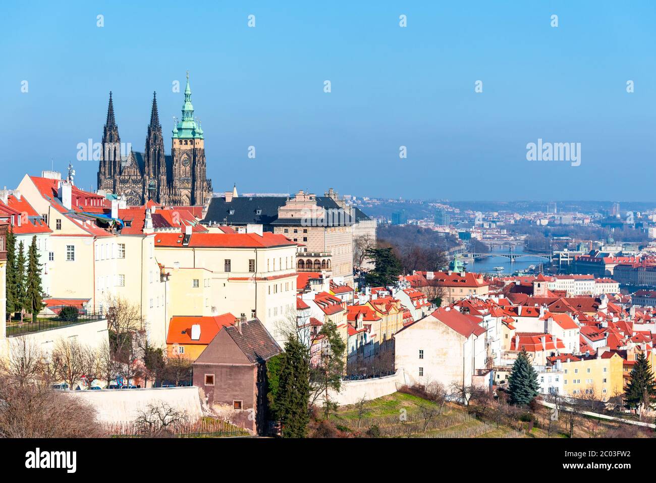Prague Castle, Czech: Prazsky hrad, with St Vitus Cathedral, Hradcany ...