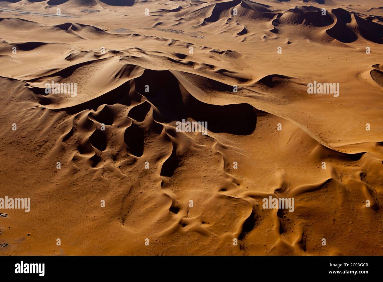 Sand dunes in the Sahara desert, North Africa Stock Photo - Alamy