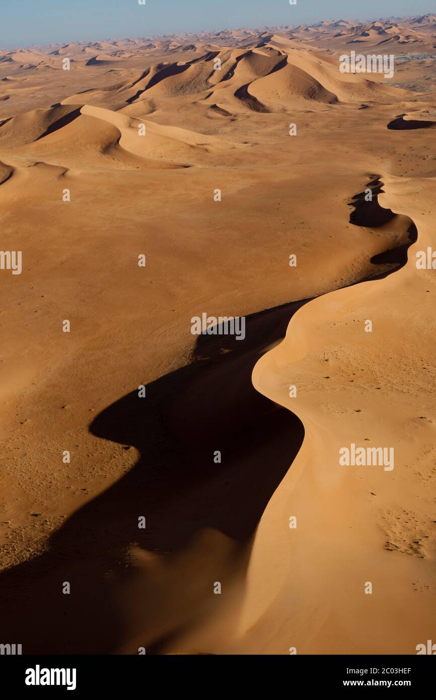 Sand dunes in the Sahara desert, North Africa Stock Photo - Alamy