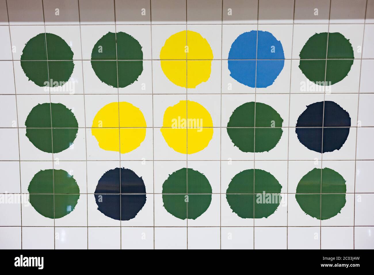 Tile designs at Green Park station on the Victoria Line on the London ...