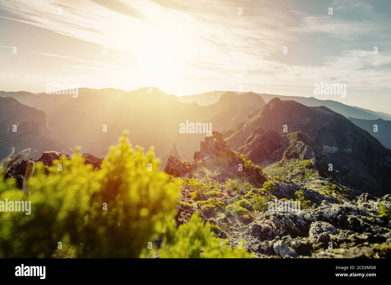 Ocean sunset beautiful orange horizon hi-res stock photography and ...