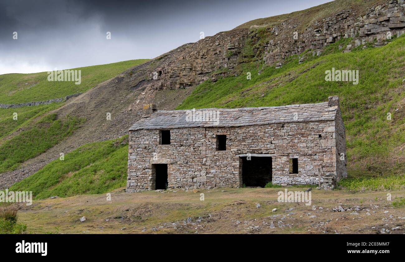 Ruins of Crackpot Hall near Keld at the top of Swaledale in the ...