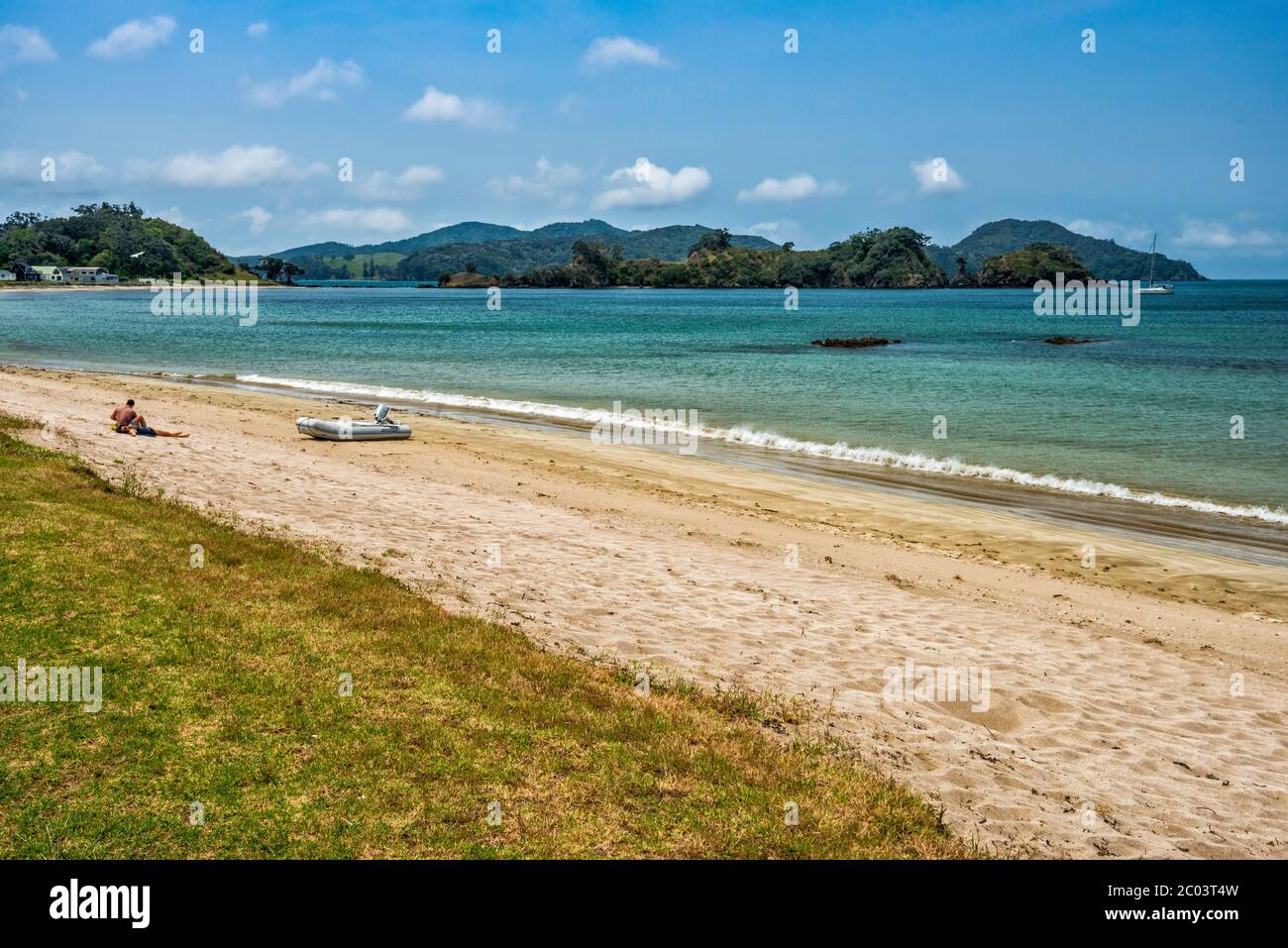 Oakura bay northland new zealand hi-res stock photography and images ...