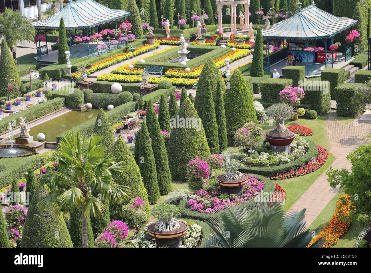 French park design hi-res stock photography and images - Alamy