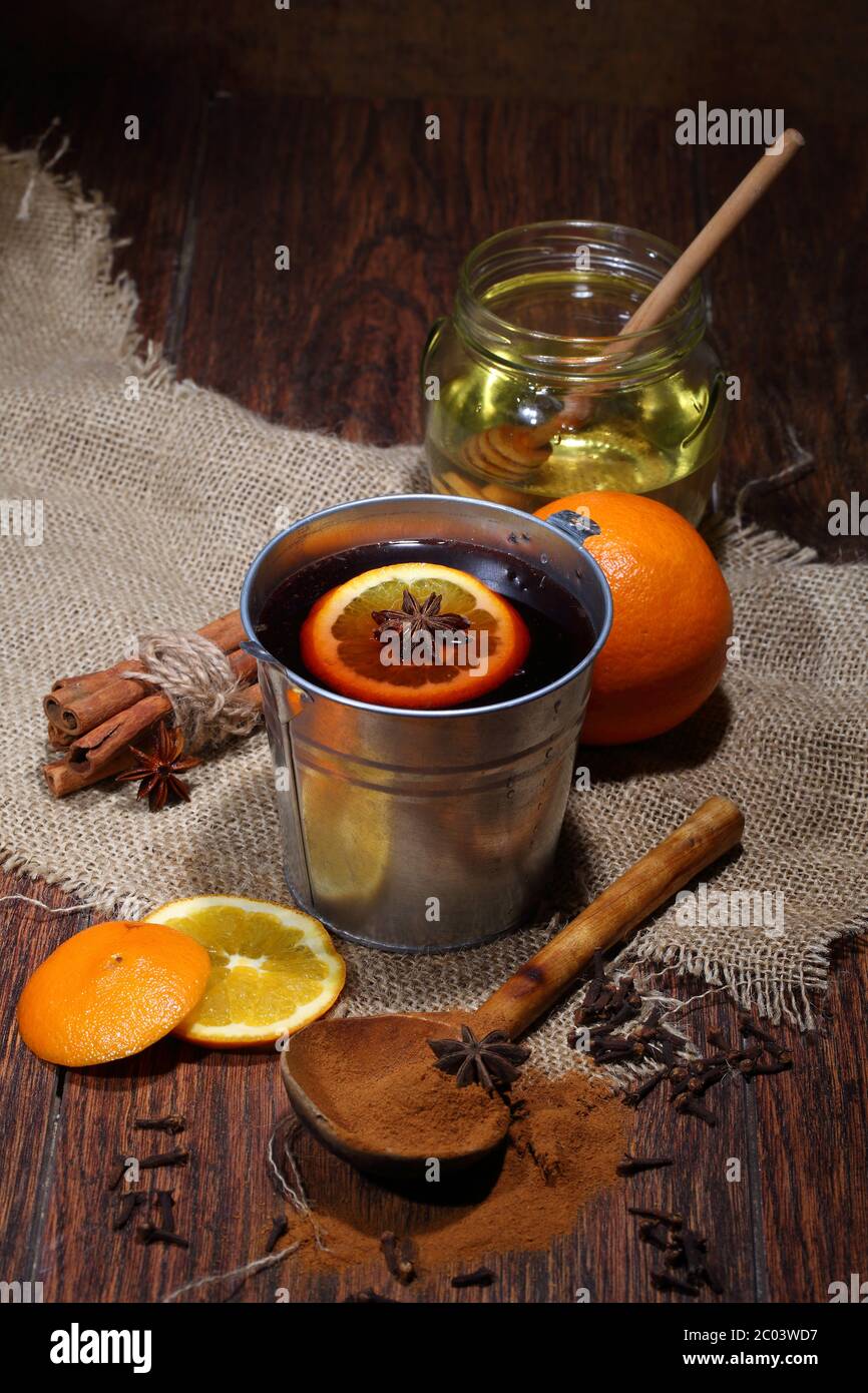 Mulled wine in copper hi-res stock photography and images - Alamy