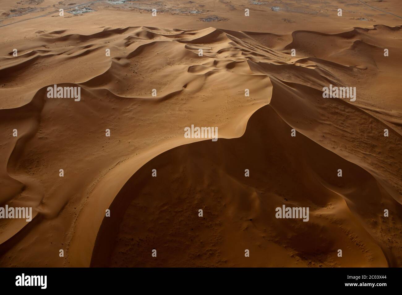 Sand dunes in the Sahara desert, North Africa Stock Photo - Alamy