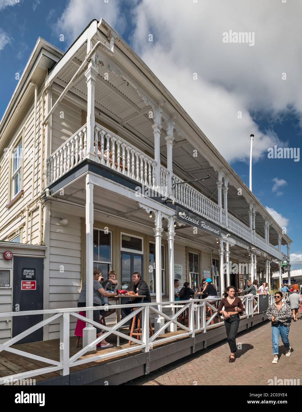 Historical Harbour View Hotel in Raglan, Waikato Region, North Island ...