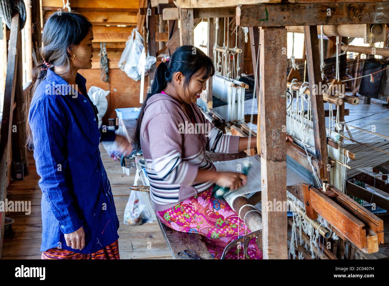 Woman working in textile factory hi-res stock photography and images ...