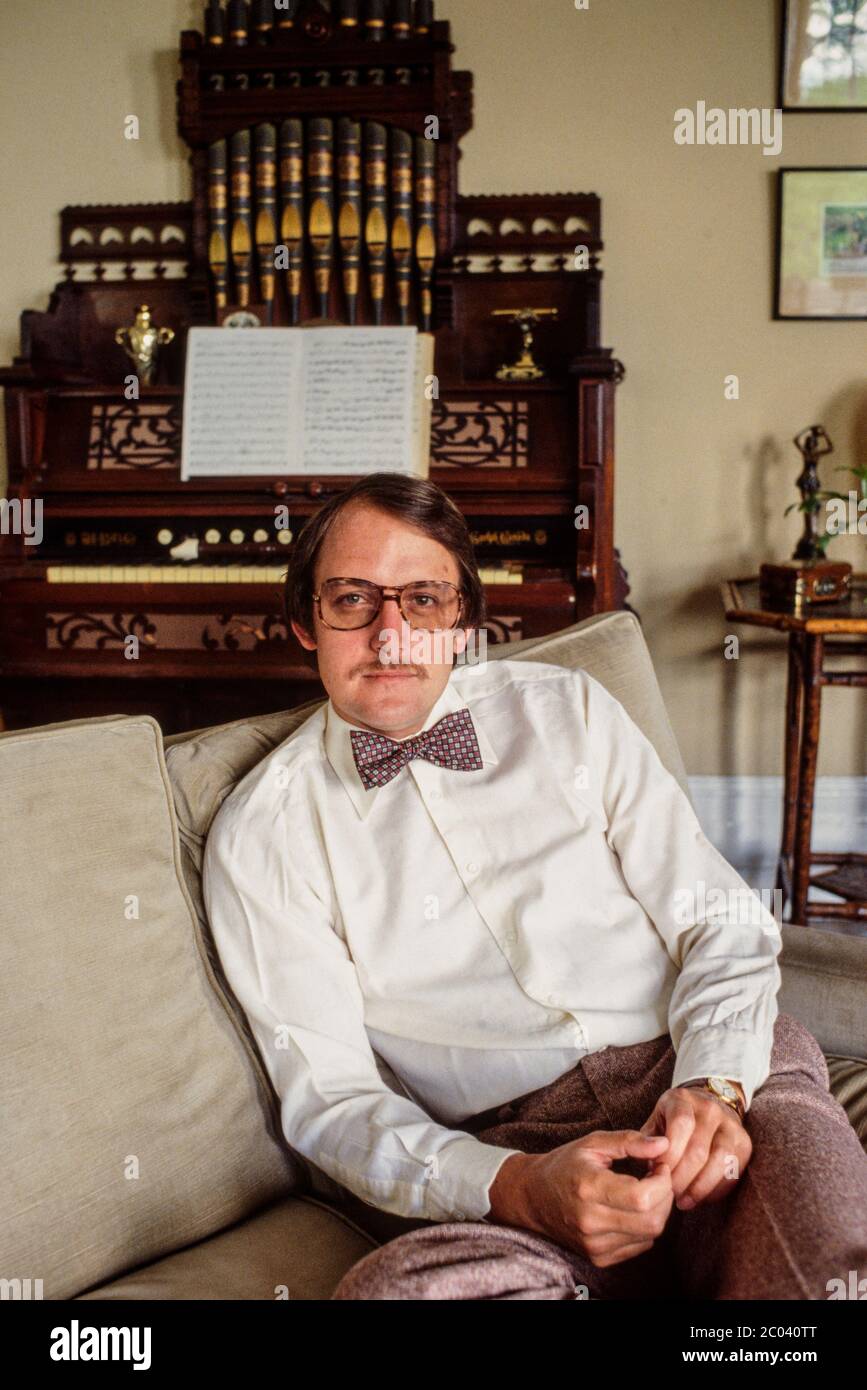 Geoffrey Wansell author and journalist 1979 Stock Photo - Alamy