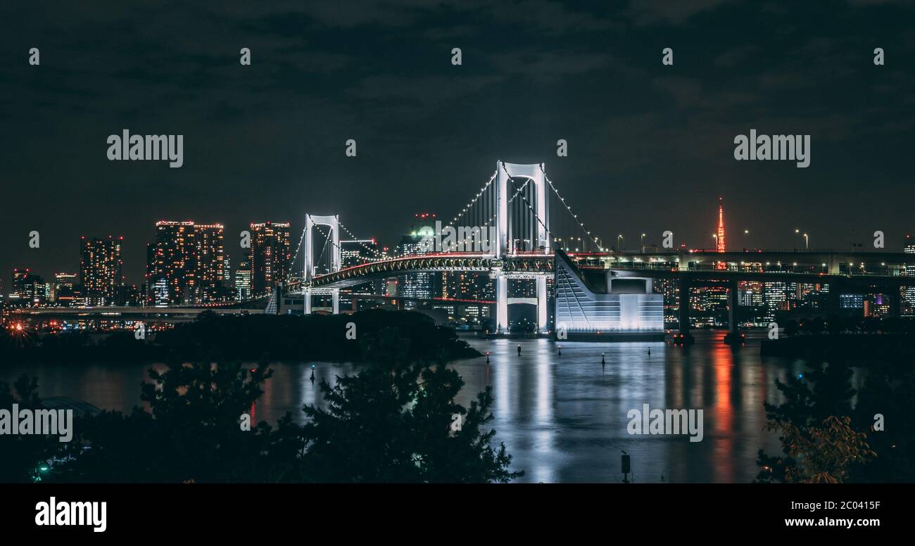 Rainbow Bridge by night (Tokyo, Japan Stock Photo - Alamy