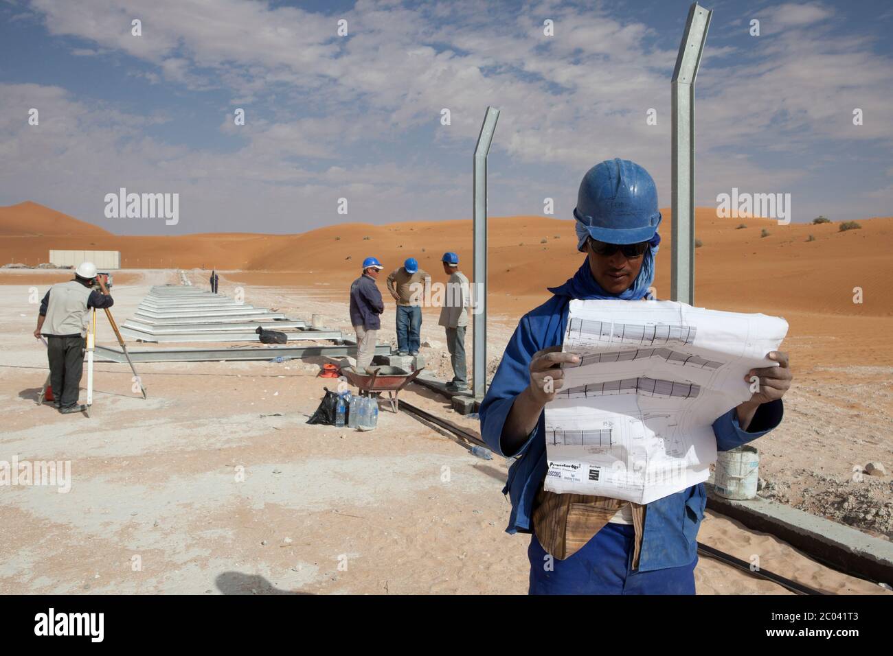 Installing a perimeter fence to enclose accomodation blocks for ...