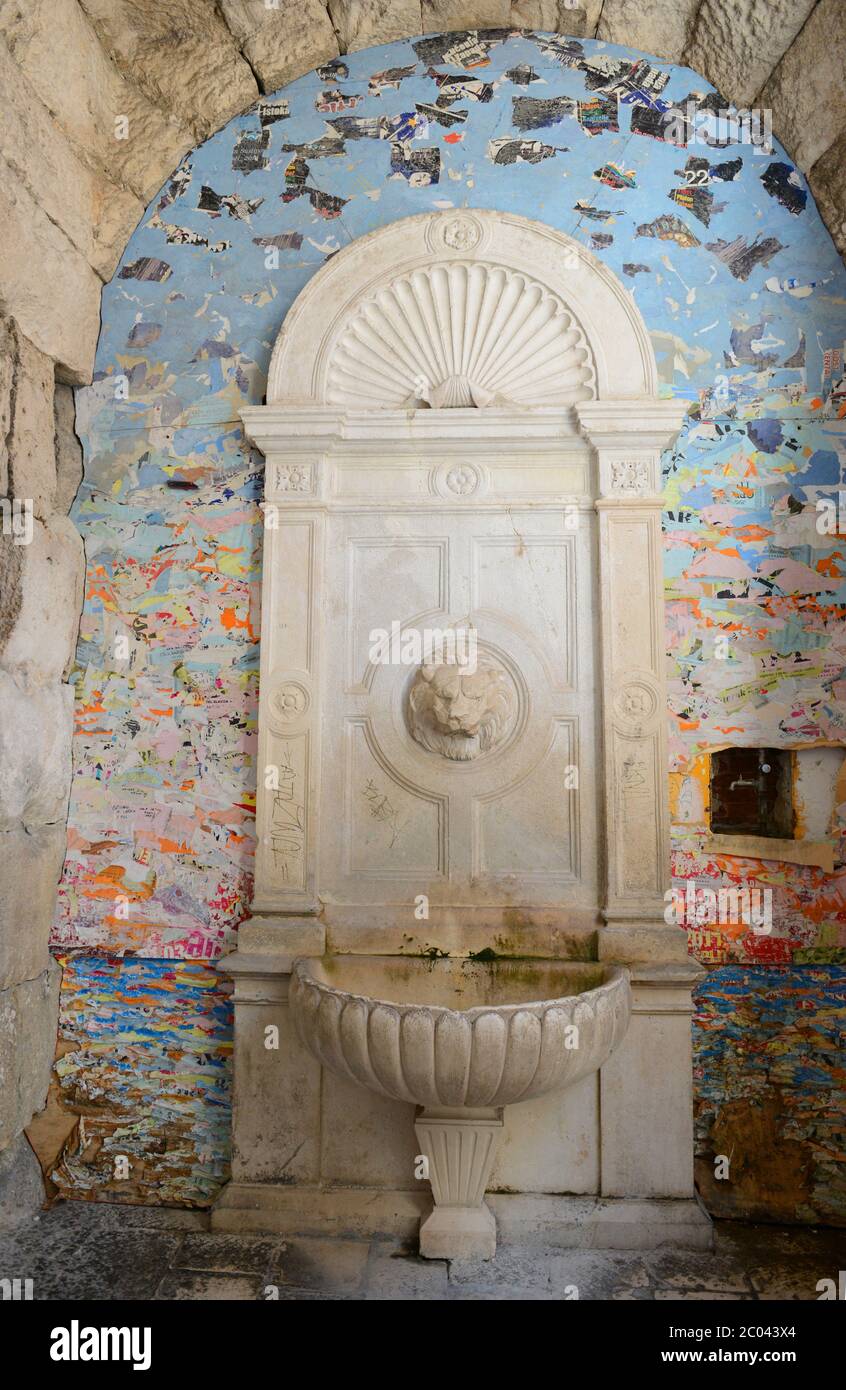 Church os St. Spirit in Split, Croatia Stock Photo - Alamy