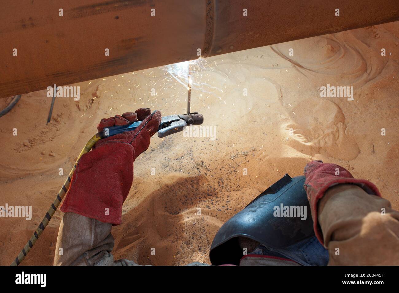 How oil rigs work hi-res stock photography and images - Alamy