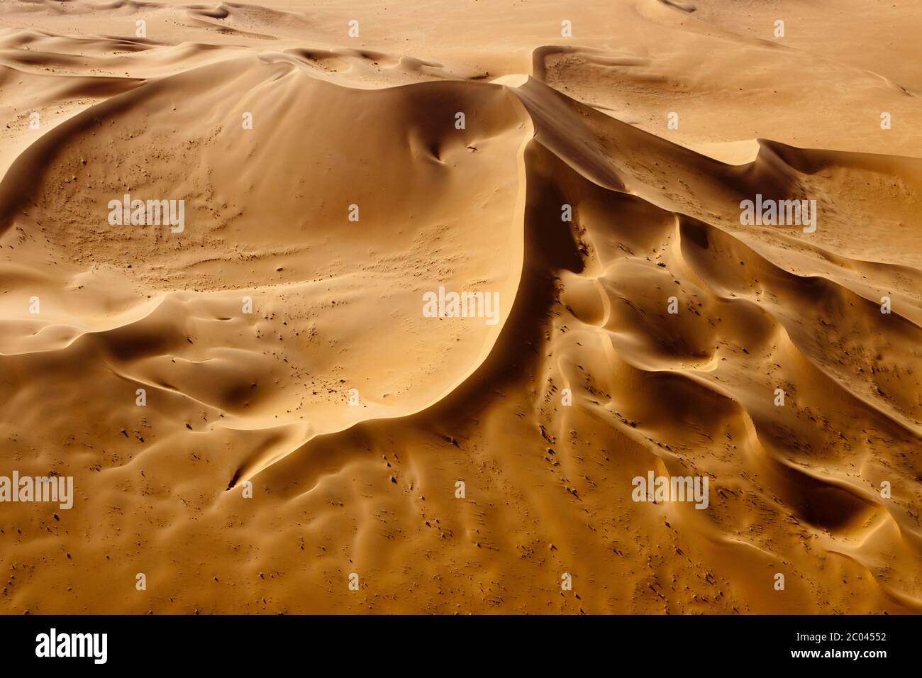 Sand dunes in the Sahara desert, North Africa Stock Photo - Alamy