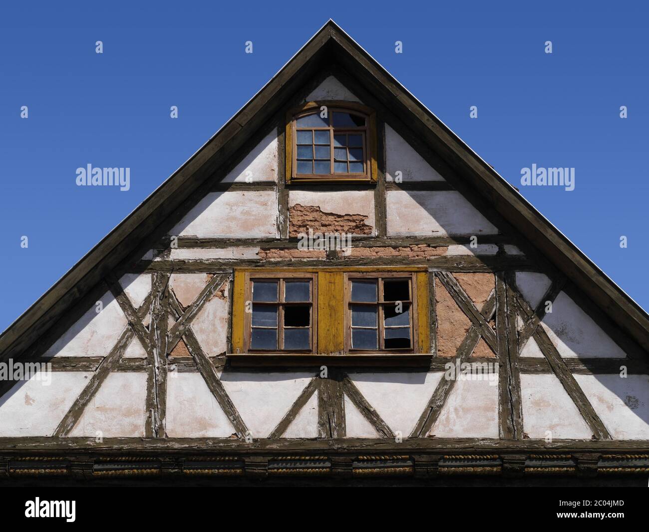 Timber house renovation hi-res stock photography and images - Alamy