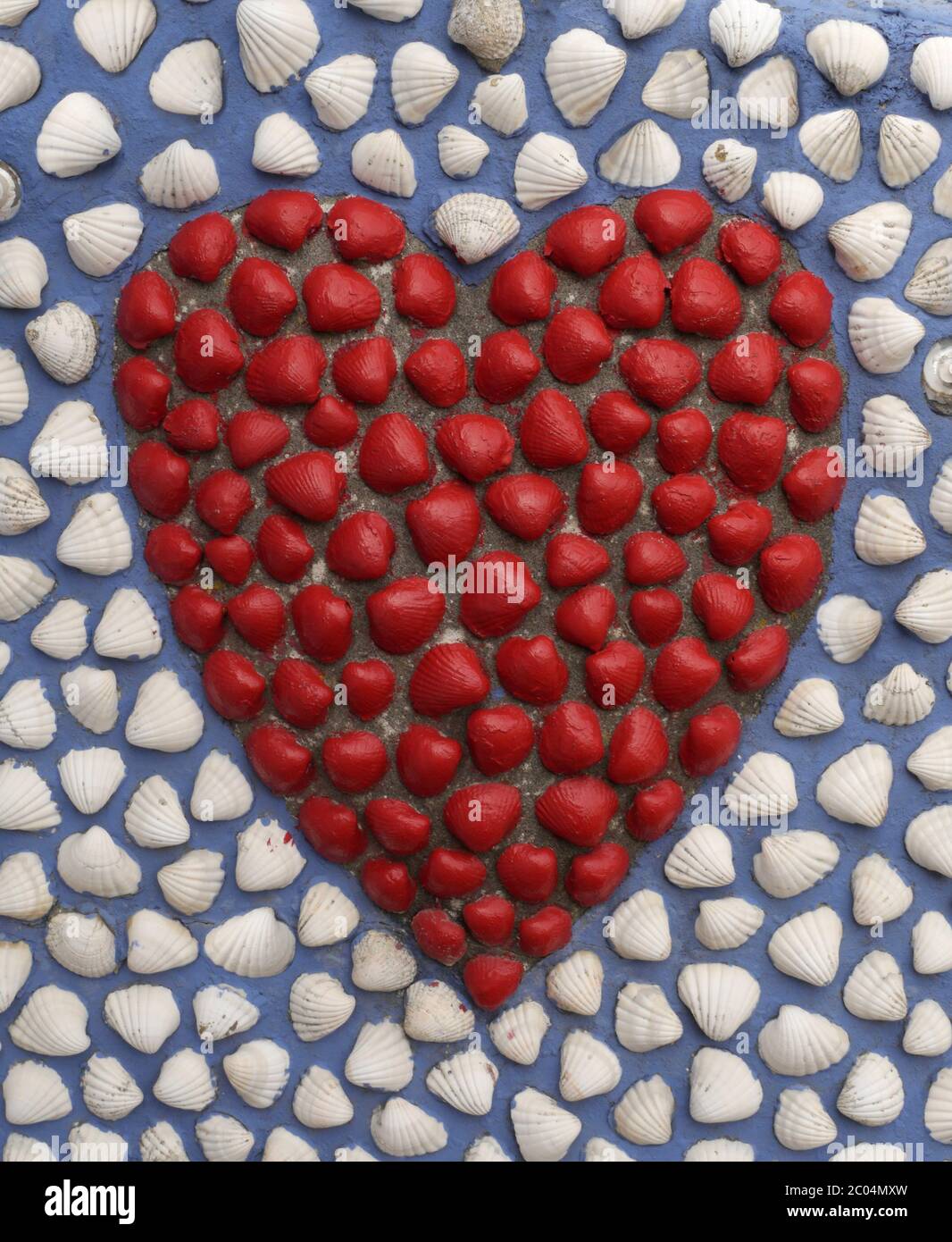 heart made of shells Stock Photo - Alamy