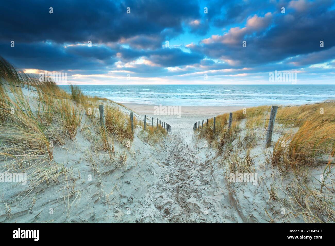 Beach path sunset hi-res stock photography and images - Alamy
