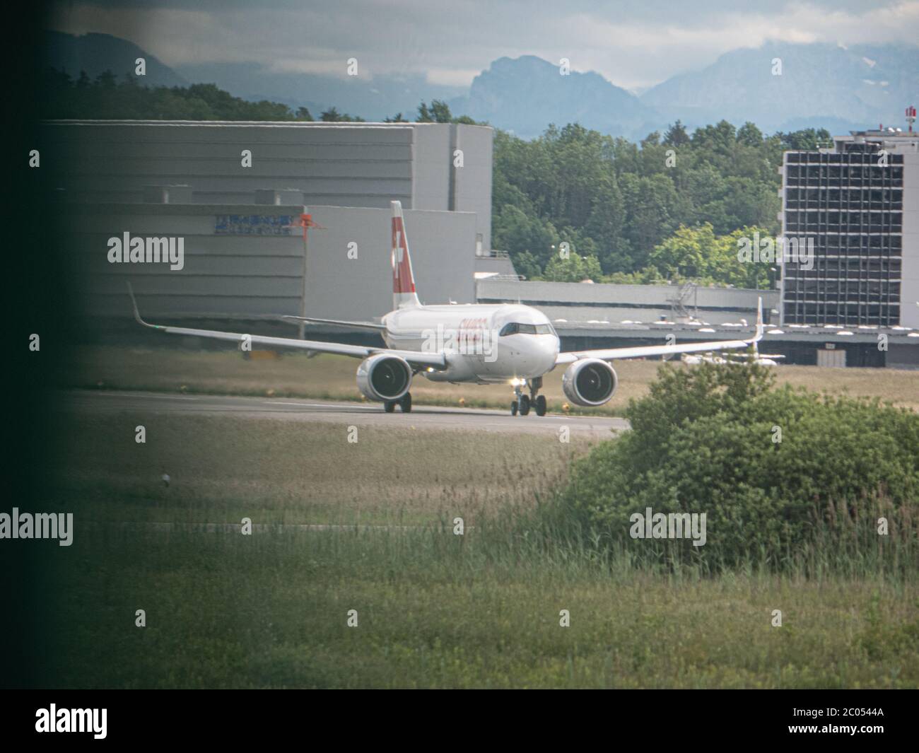 C-Series A220 Take Off at Zürich Airport Stock Photo - Alamy