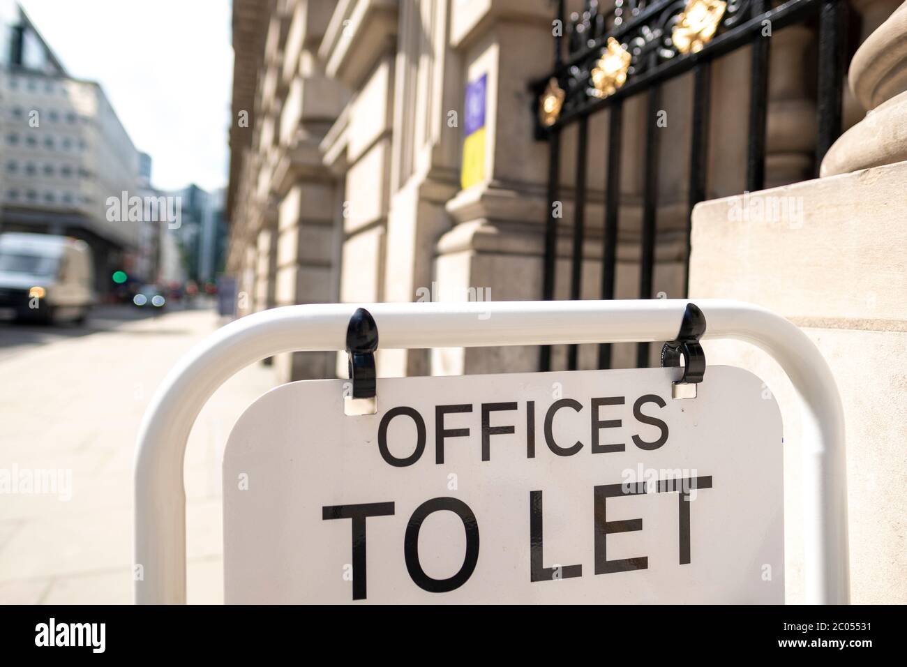 Vacant offices hi-res stock photography and images - Alamy