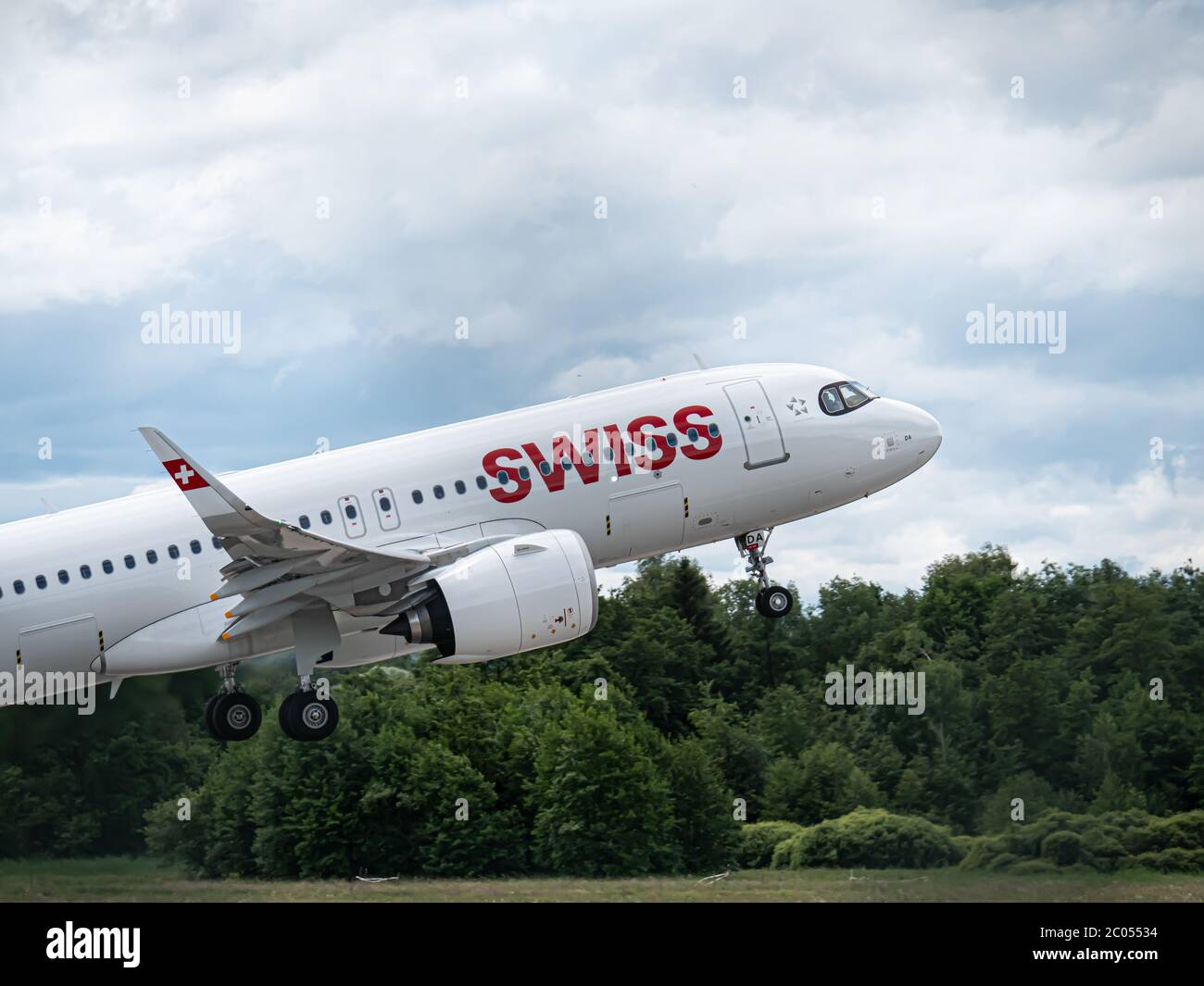 C-Series A220 Take Off at Zürich Airport Stock Photo - Alamy