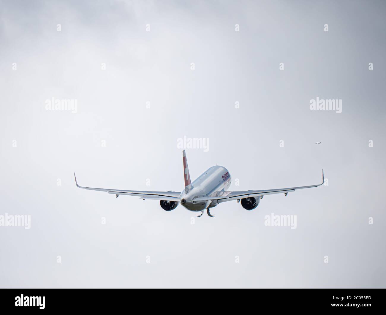 C-Series A220 Take Off at Zürich Airport Stock Photo - Alamy