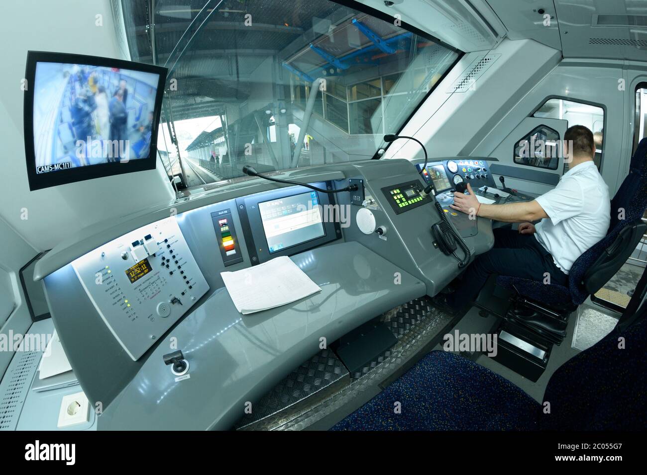 Train dashboard hi-res stock photography and images - Alamy