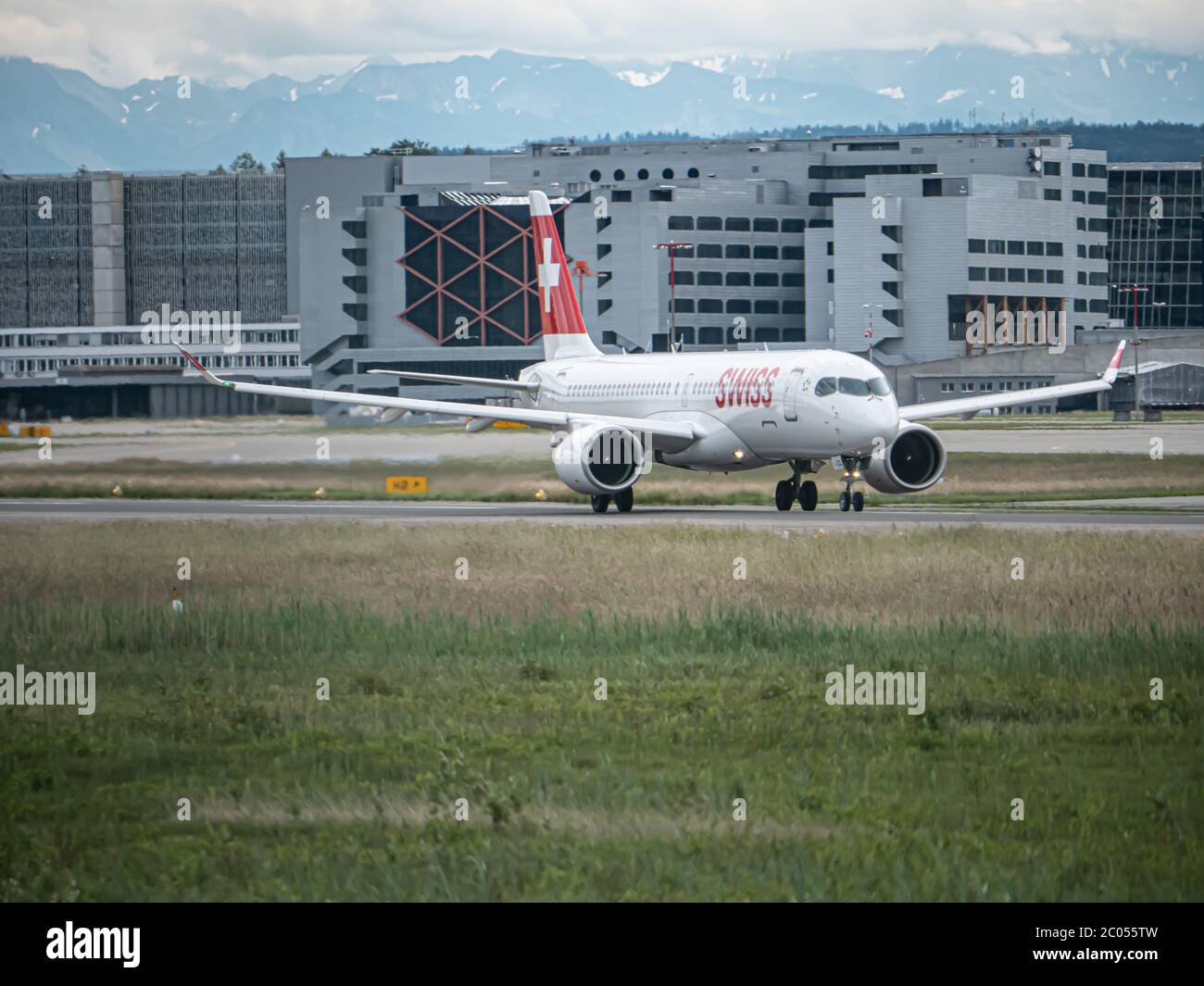 C-Series A220 Take Off at Zürich Airport Stock Photo - Alamy